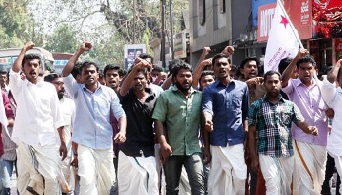 SFI News in Malayalam: ആലപ്പുഴയില്‍ എസ്എഫ്ഐ പ്രകടനത്തിനുനേരെ എസ്ഡിപിഐ ...