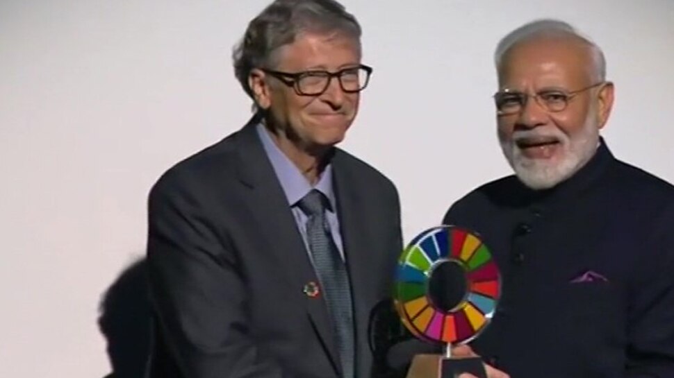 PM Modi conferred with the global goalkeeper award for the Swachh ... PM Modi conferred with the global goalkeeper award for the Swachh ...