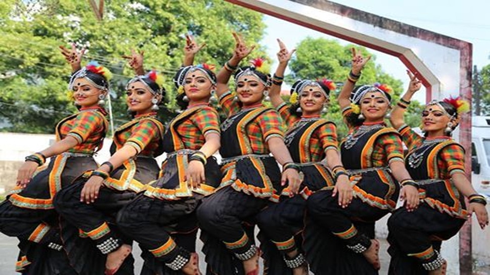 Kalolsavam 2019: Palakkad becomes overall champion News in Malayalam ...