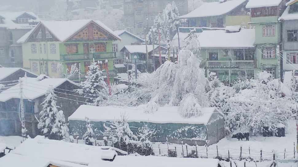 Heavy snowfall in Kashmir, see pics... News in Malayalam: മഞ്ഞില് ...