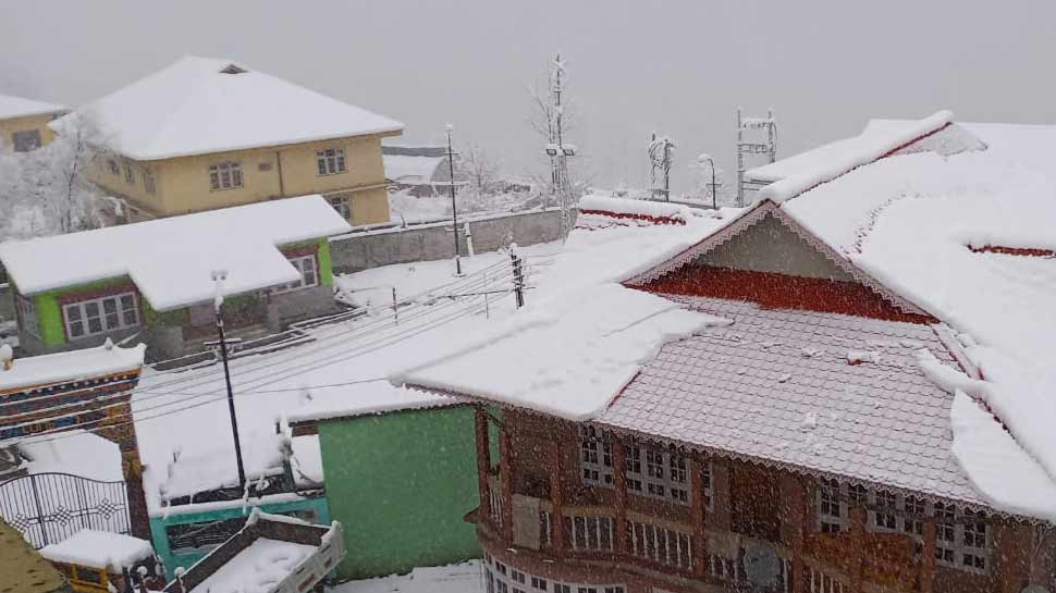 Heavy snowfall in Kashmir, see pics... News in Malayalam: മഞ്ഞില് ...