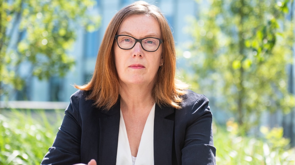 Sarah Gilbert The woman behind the Oxford coronavirus vaccine | അമ്മ ...