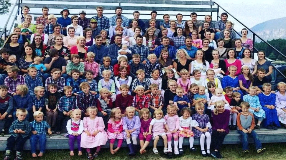 Youth introduces his family as the largest Polygamist family with 27 ...