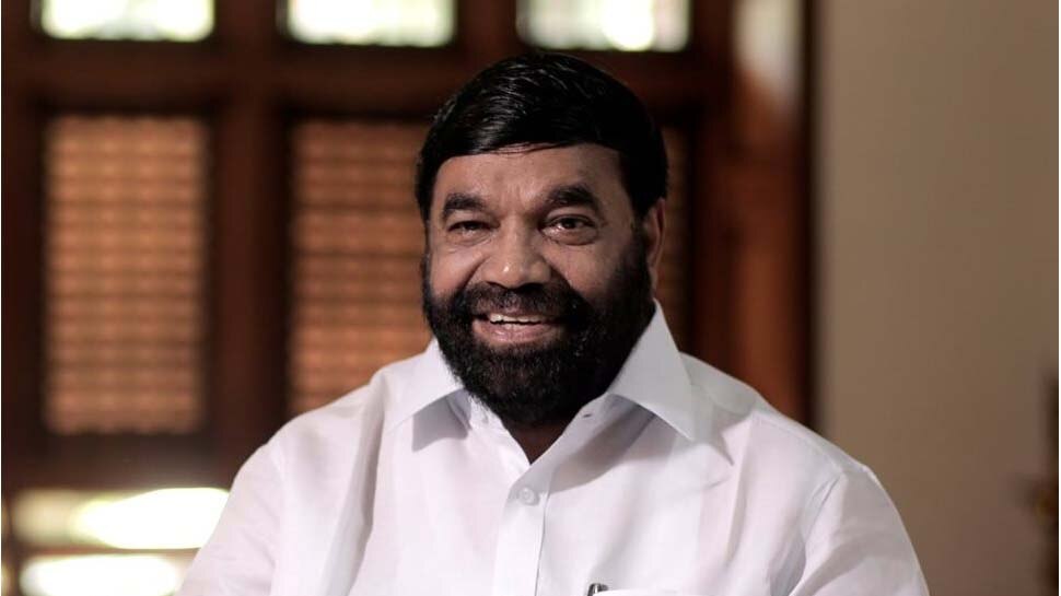 breaking news kerala minister vn vasavan fainted down shifted to ...