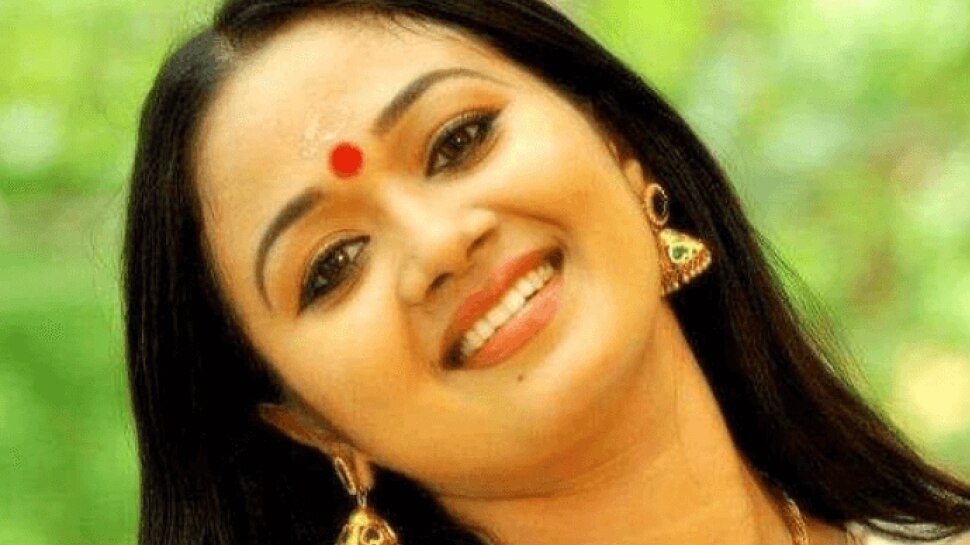 Malayalam actress Saranya sasi passes away | നടി Saranya Sasi ...