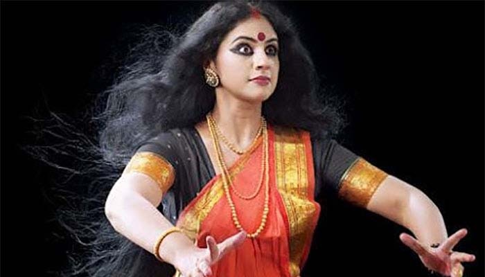Methil Devika's Dance Video viral, fans says strong comeback ...