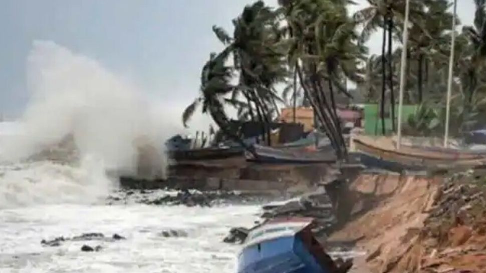 Heavy wind alert in kerala coastal region fisherman has to avoid to ...