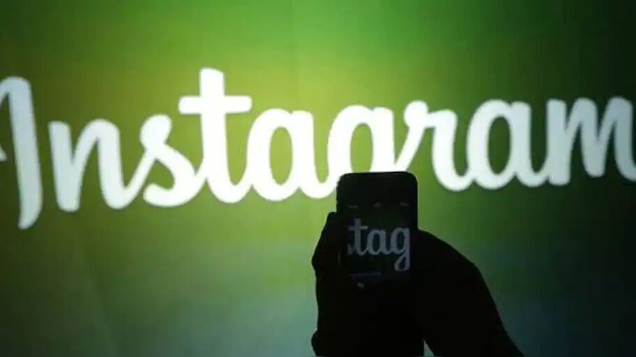 Is Instagram down users could not login to social media app | Instagram ...