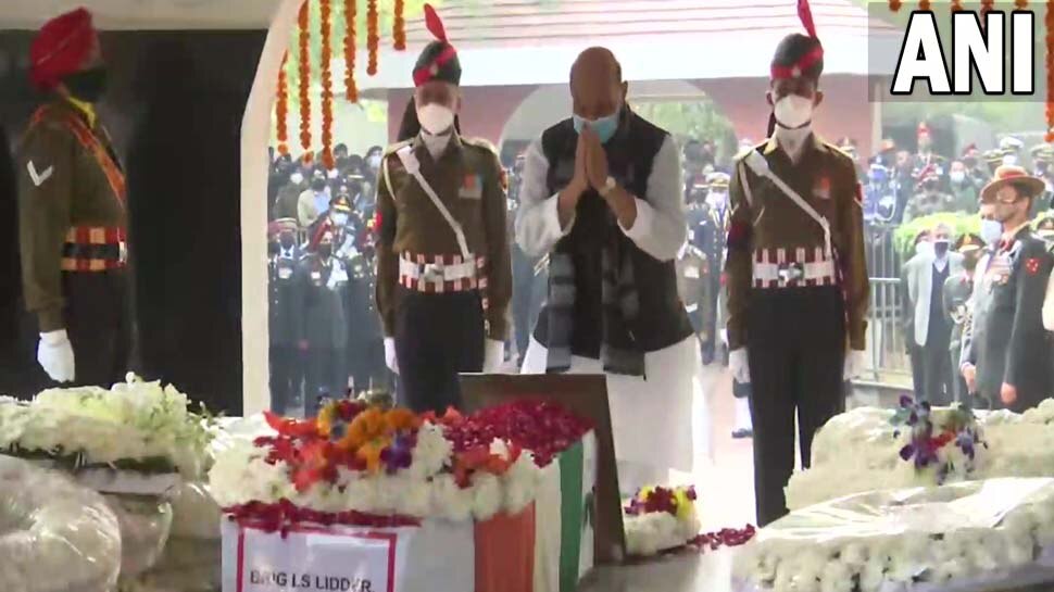 Brig Lidder cremated with full Military Honours | ബ്രിഗേഡിയര്‍ ലിഡ്ഡര്‍ക്ക് കണ്ണീരോടെ വിട നല്‍കി ...