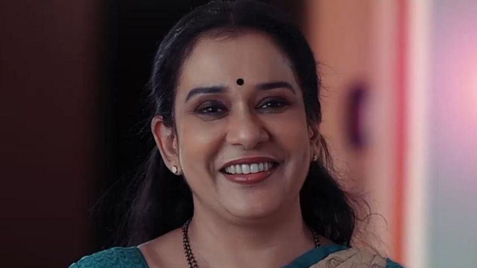 malaa parvathi commenting about her resignation from amma icc | ഐസിസി ...