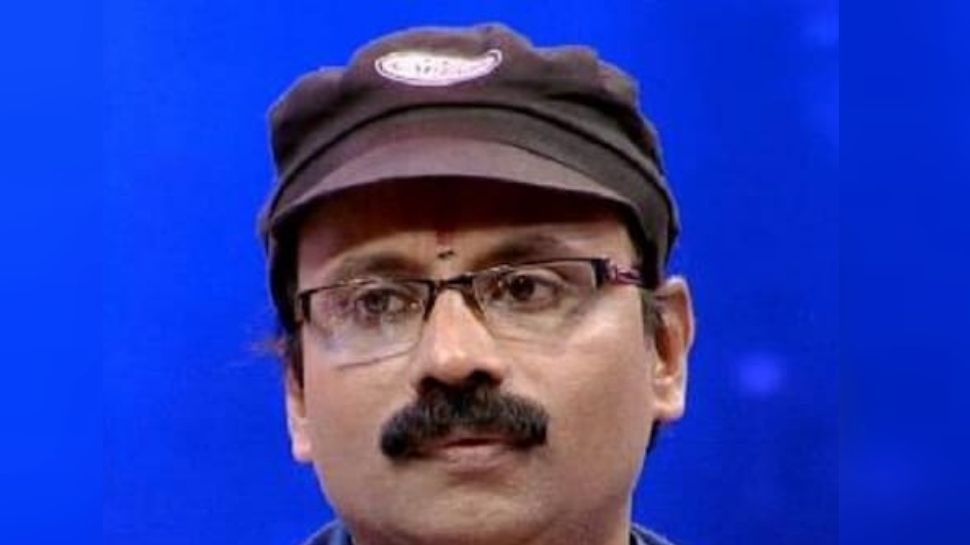 singer kollam sarath passed away while singing in a programme | എസ് ...