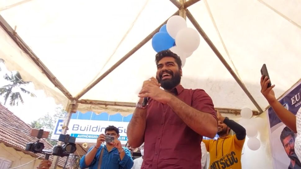 Bigg Boss Contestant Robin Radhakrishnan in Trivandrum Heavy Crowd to ...