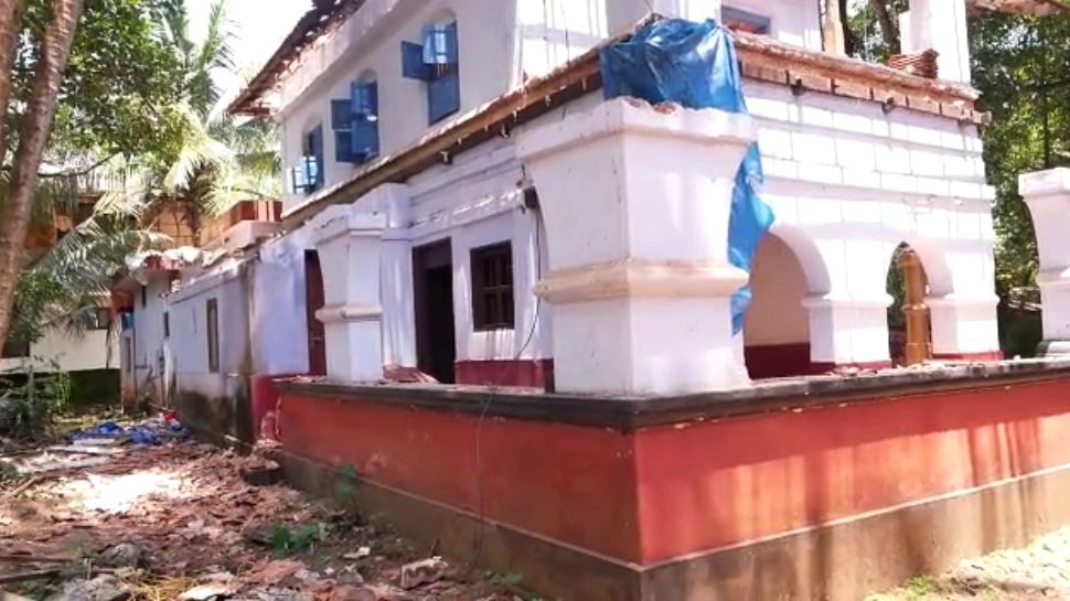 Ancestral home where the book of CV Balakrishnan's Ayusinte Pusthakam ...