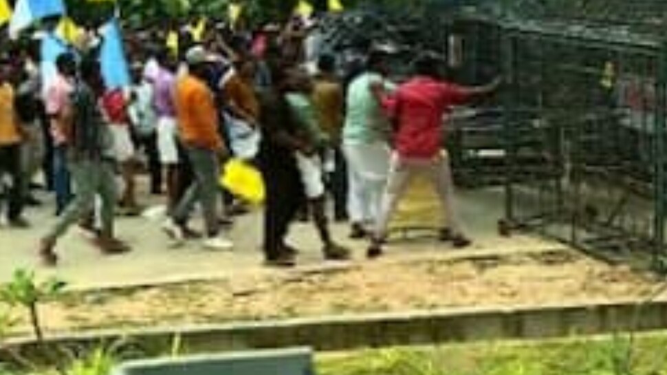 Vizhinjam strike latest update CPM will intervene in the Vizhinjam ...