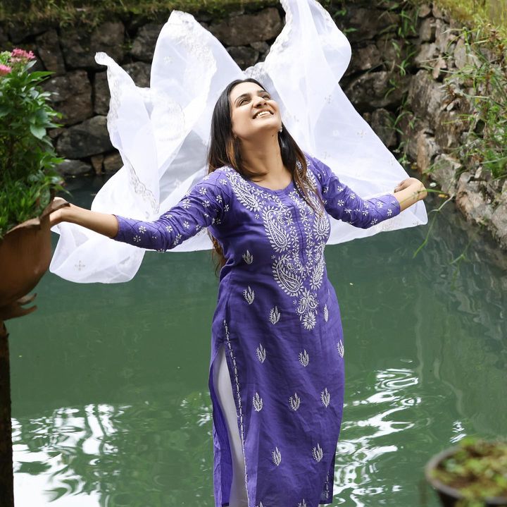 AAditi Ravi looking hot and beautful in simple slwar photos went viral ...