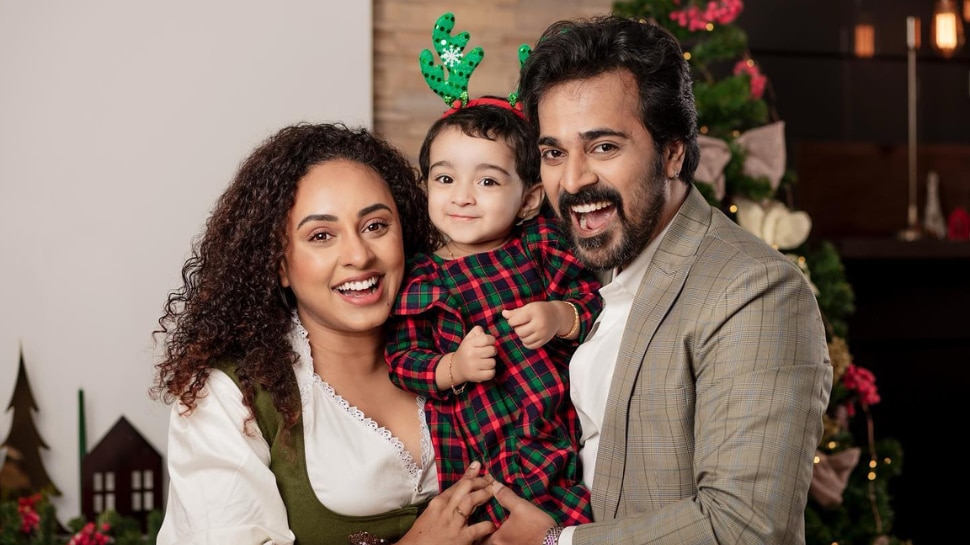 Pearle Maaney shares christmas special photos with srinish aravind and daughter nila | Pearle ...