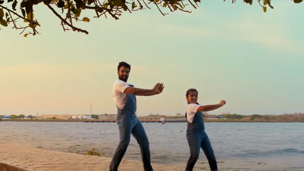 Anu Sitara New Movie Santhosham En Nenjoram Song Out | അനു സിത്താര ...