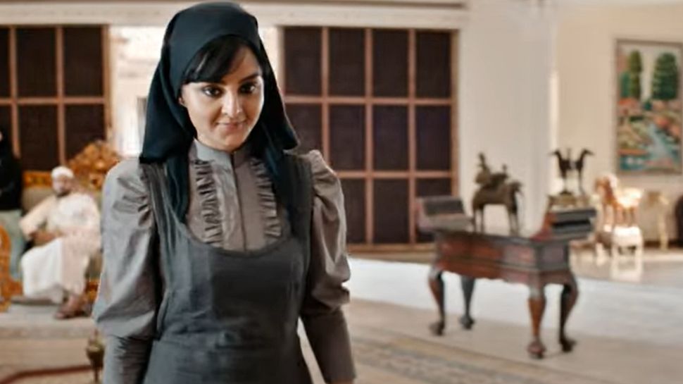 Ayisha Movie Starring Manju Warrier Trailer Remembers Arabikatha Film ...