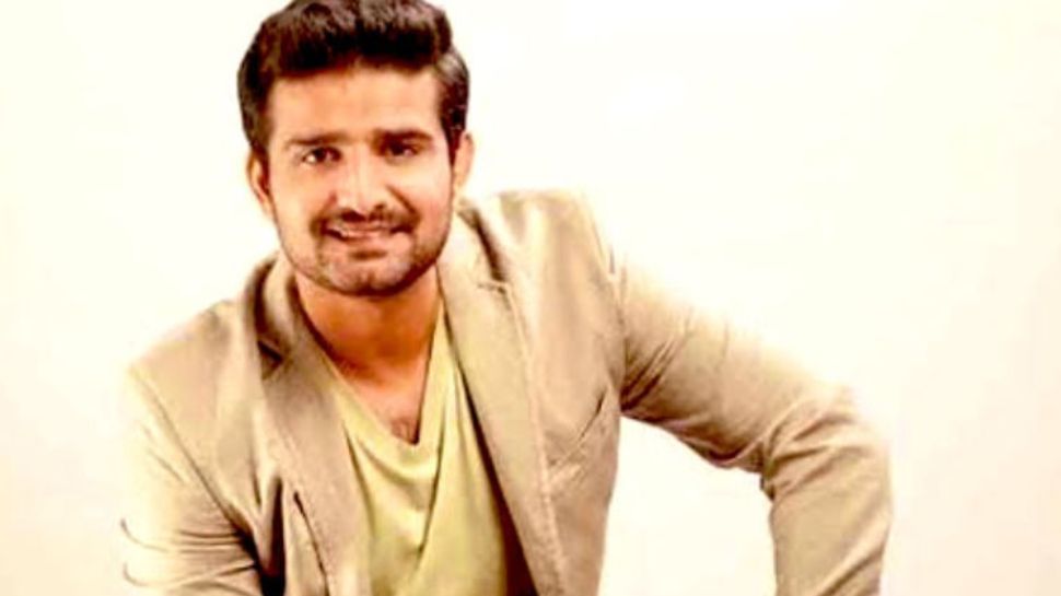 Shocking News! Telugu actor Sudheer Varma commits suicide at the age of ...