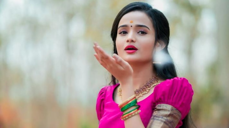 Actress anchor Meenakshi or Anunaya Anoop latest photoshoot trending in ...