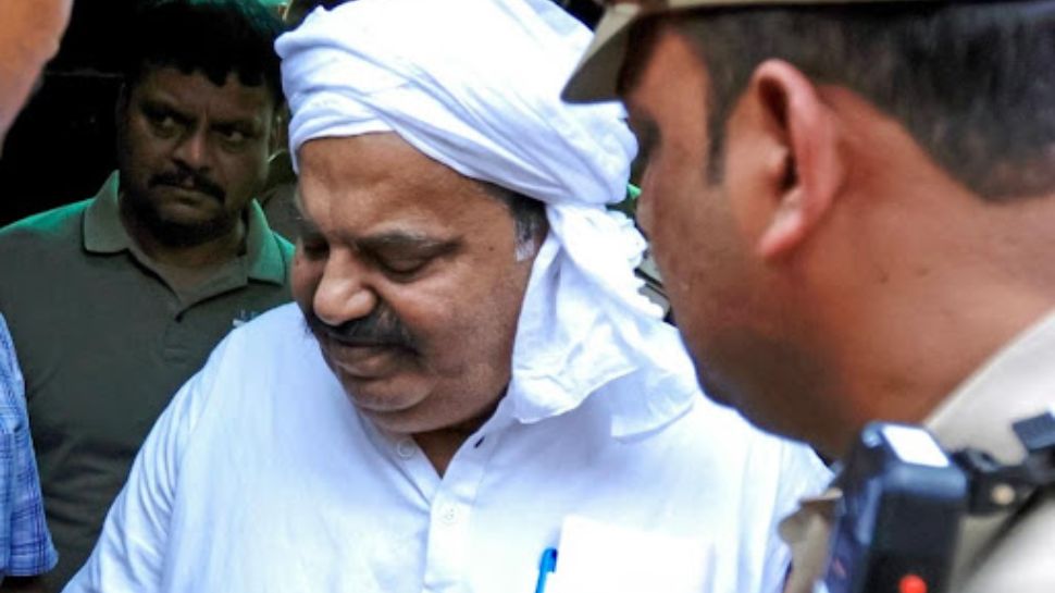 Gangster Atiq Ahmed Shot Dead During Medical Checkup in UP Prayagraj ...