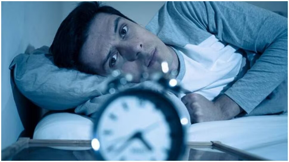 If you can't sleep till late at night, try these tips, you will fall ...