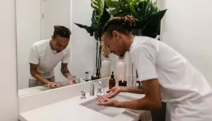 Men Summer Skincare add these 5 grooming tips in your daily routine for ...