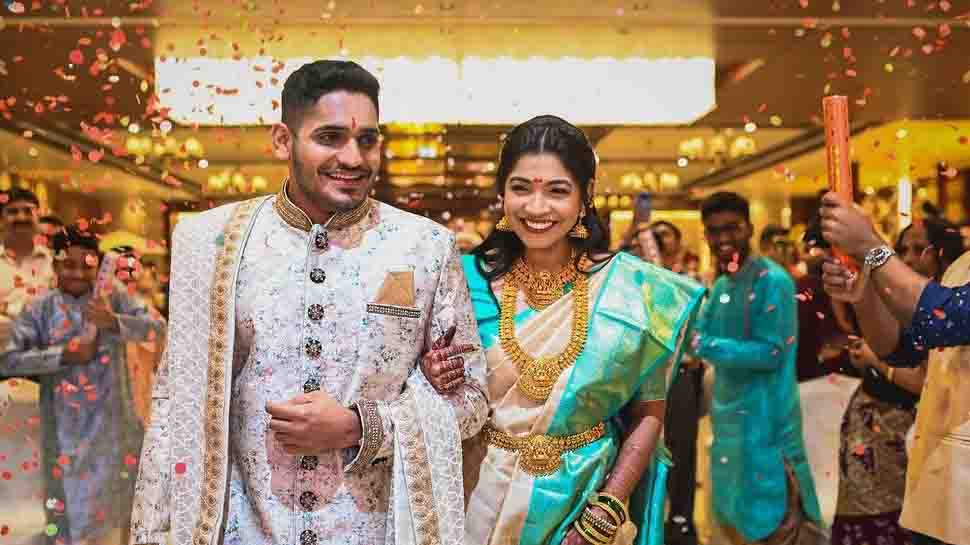 CSK Star Thushar Deshpande Got Engaged To His School Time Crush ...