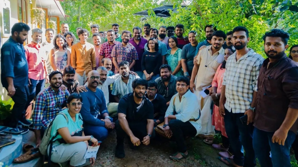 Bhavana Studios production No 5 starring naslin and mamitha baiju ...