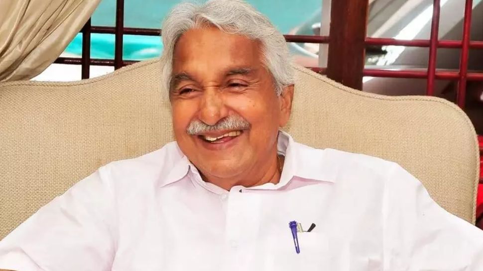 Former Chief Minister of Kerala OOmmen Chandy Passes away today morning ...