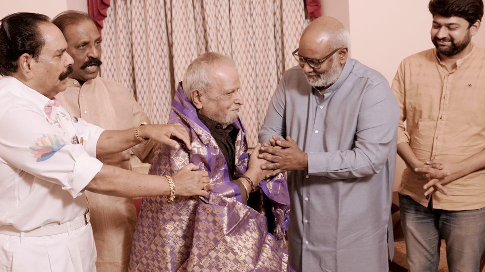 Singer P Jayachandran Honored by Keeravani when he came to Honor Him ...