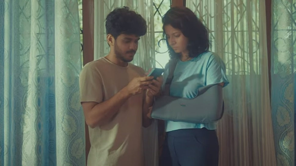 Aararo Romantic Musical Short Video released | Aararo Music Video ...