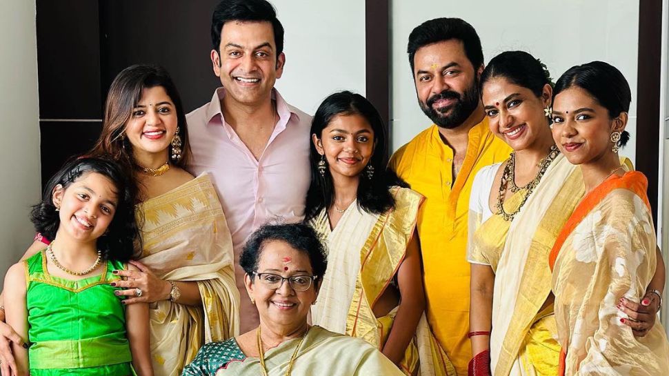 Malayalam Star Stud Family Join Togther Onam Celebration Prithviraj and ...