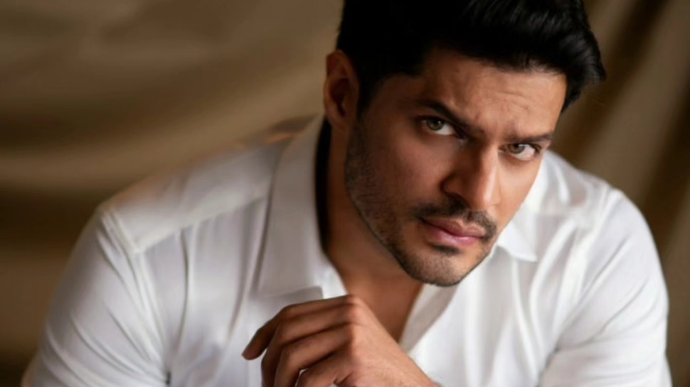 Actor Sudev Nair latest stylish photoshoot see pics | Sudev Nair ...