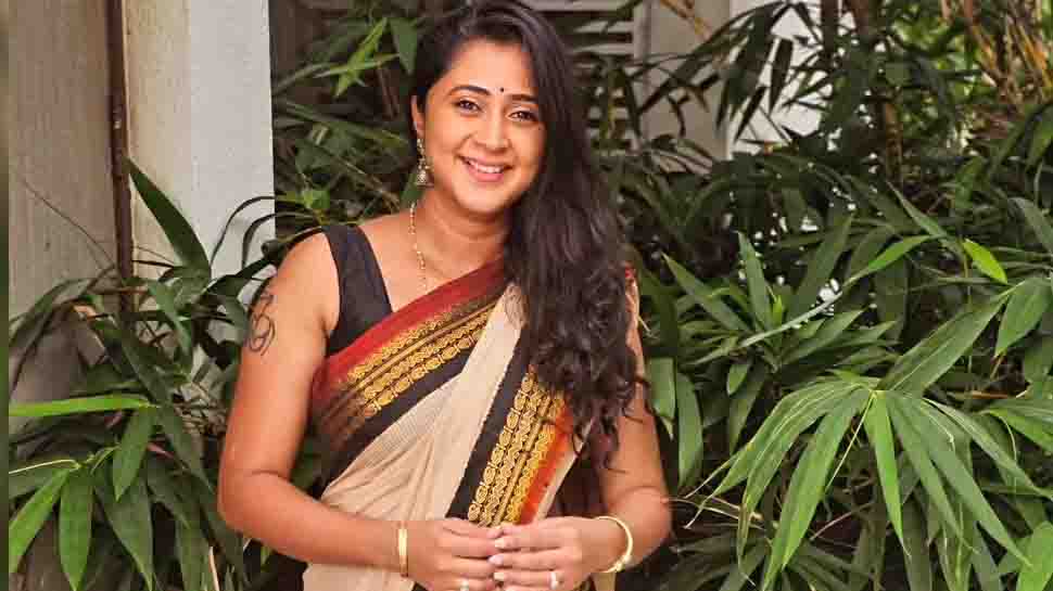 Actress Kaniha Looks Stunning in Saree | Actress Kaniha : സാരിയി ...