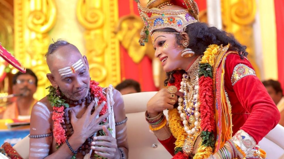 Kuchela dinam 2023 devotee offers avil to sreekrishna in guruvayur ...