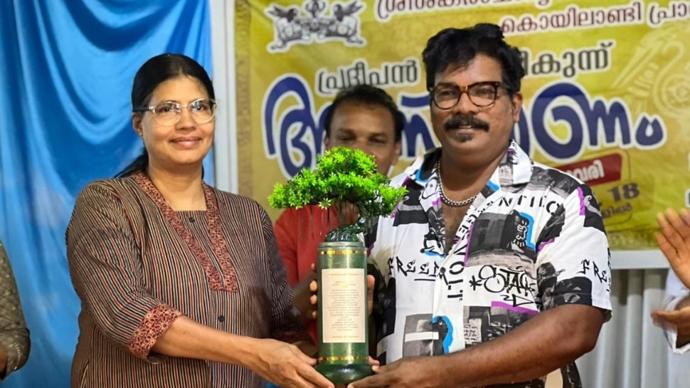 Shylan wins shravasti poetry award for Rashtramee mamsa | ശ്രാവസ്തി ...
