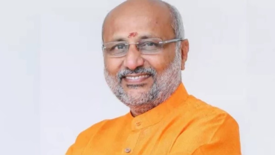 Vice President CP Radhakrishnan Kerala visit today- traffic ...