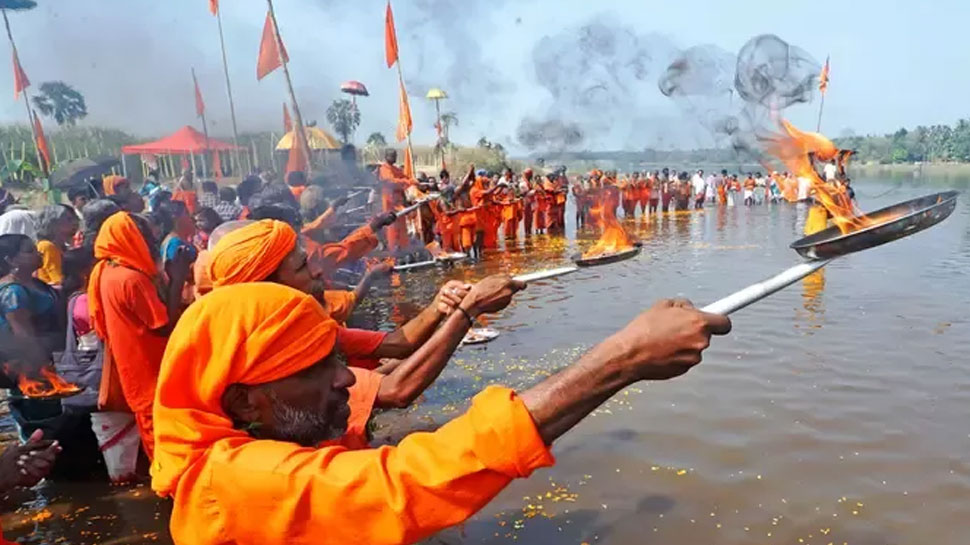 Kerala Kumbh Mela South India First Kumbh Mela Thirunavay Mahamagha ...