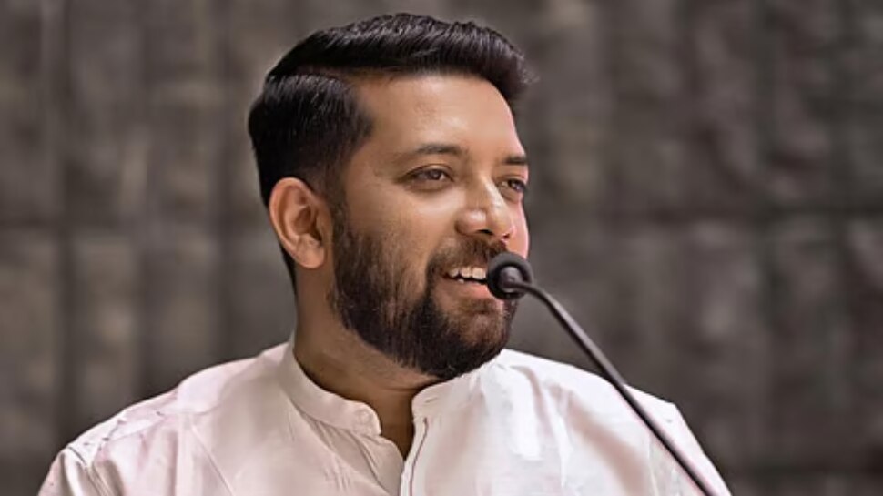 Arrest Warrant issued against Shafi Parambil MP in National Highway ...