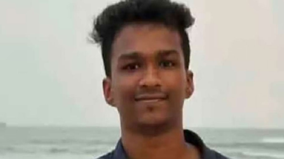 Nitin Raj Death case: Family of BDS student who died in kannur to meet ...